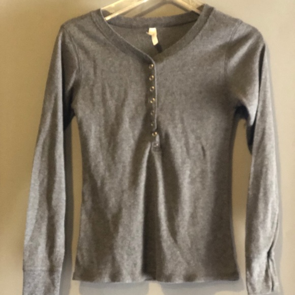 Shirts & Tops | Gray Thermal With Metal Buttons In The Front | Poshmark